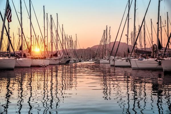 How to Start a Charter Boat Business: A Complete Step-by-Step Guide ...
